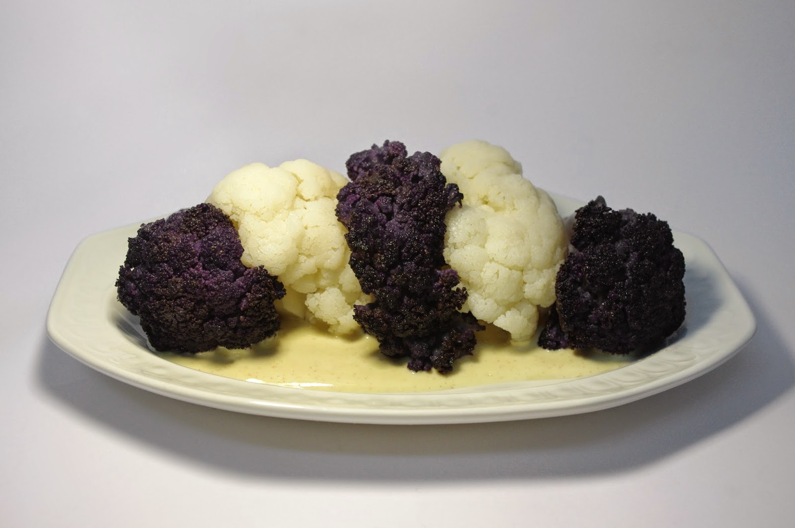 Explora Gourmet: Coliflor morada en salsa de mostaza