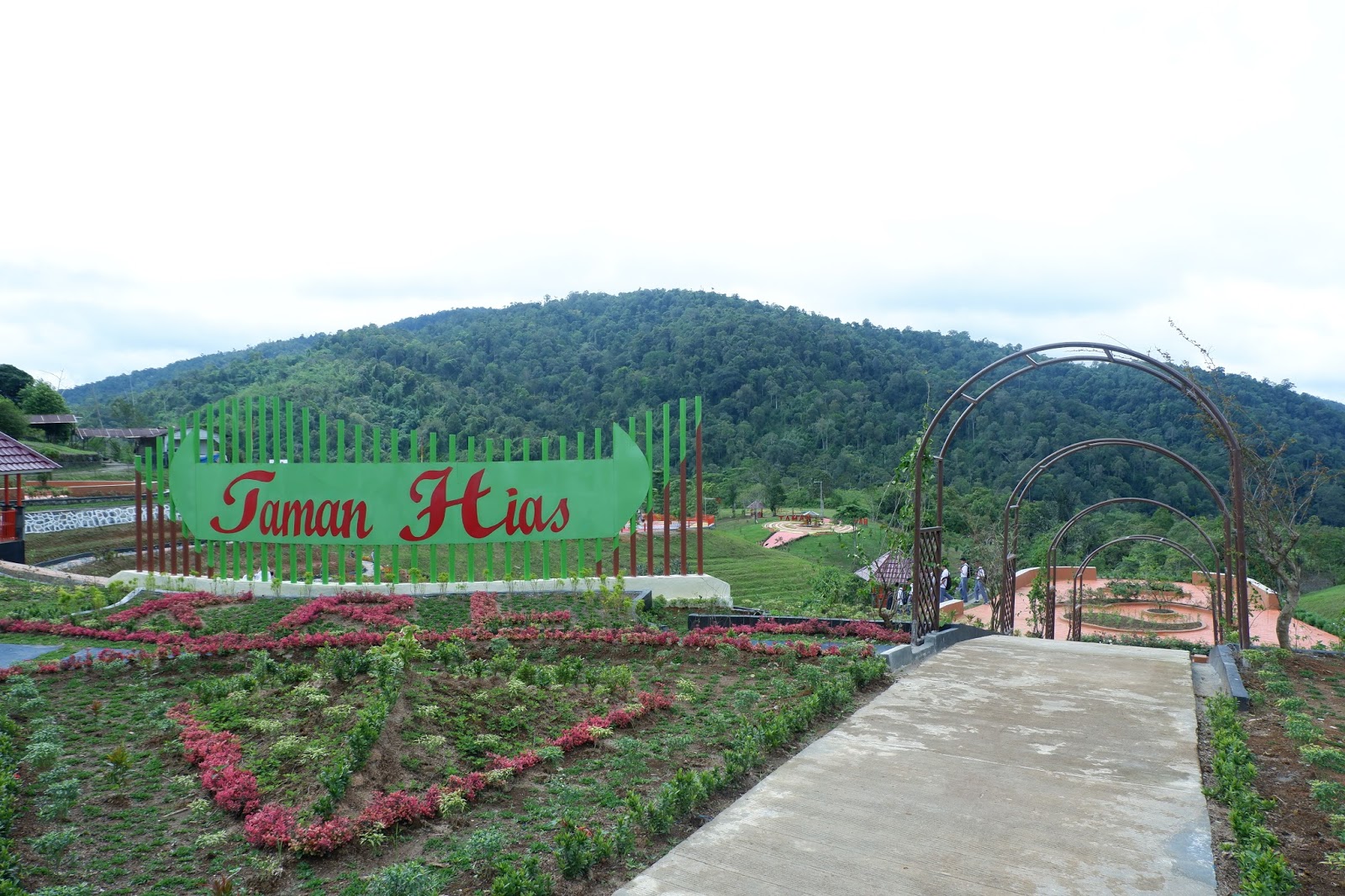 USAI PENANTIAN 10 TAHUN, LAMPUNG RESMI MEMILIKI KEBUN RAYA LIWA ...