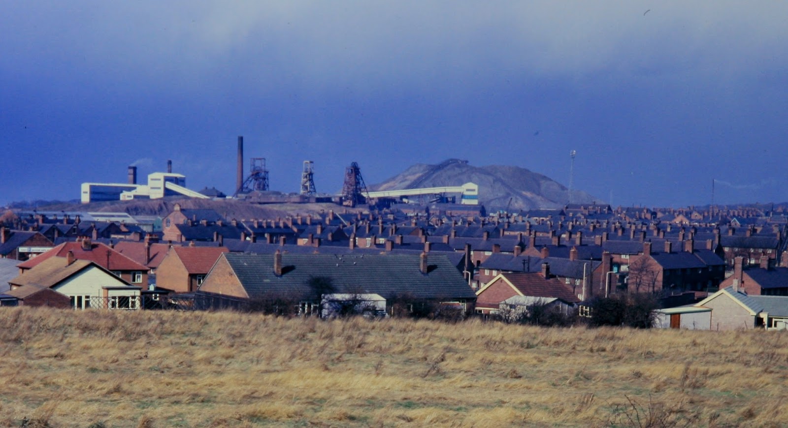 Featherstone's Three Collieries: Featherstone's Collieries - Ackton Hall