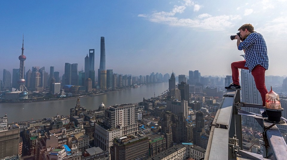 IMPRESIONANTE: Fotografías extremas desde uno de los edificos más altos ...