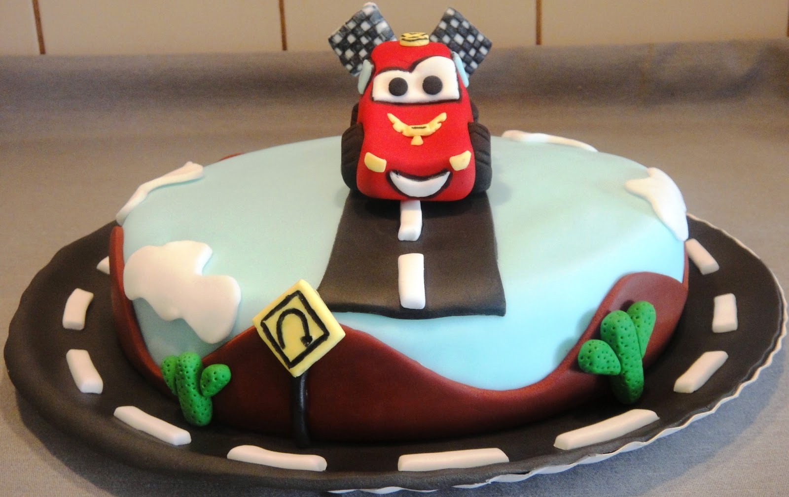 Azúcar: Bolo de Aniversário "Cars"