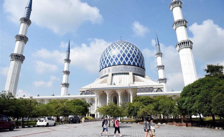 Rightways: Assalamualaikum: Islamisation of Malaysia
