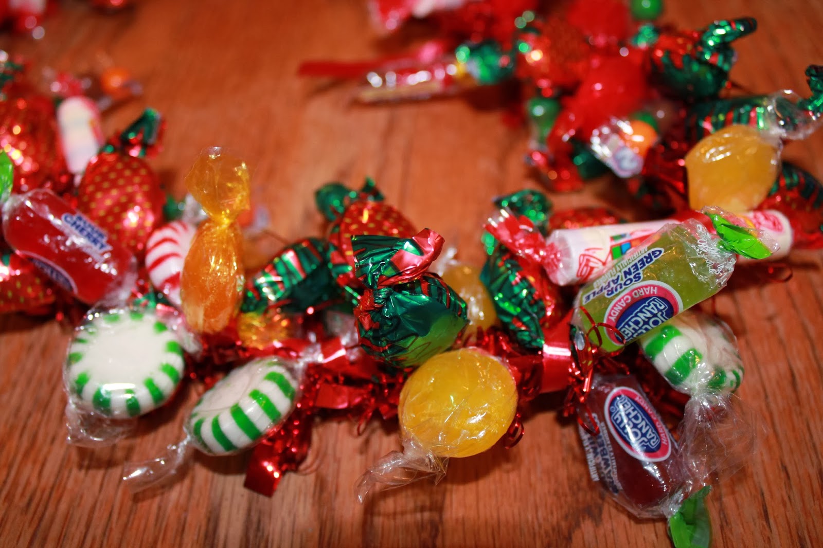 Polka-Dotty Place: DIY Candy Wreath