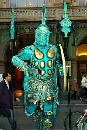 Amazing Living Statues Around The World | Most Unbelievable & Amazing ...