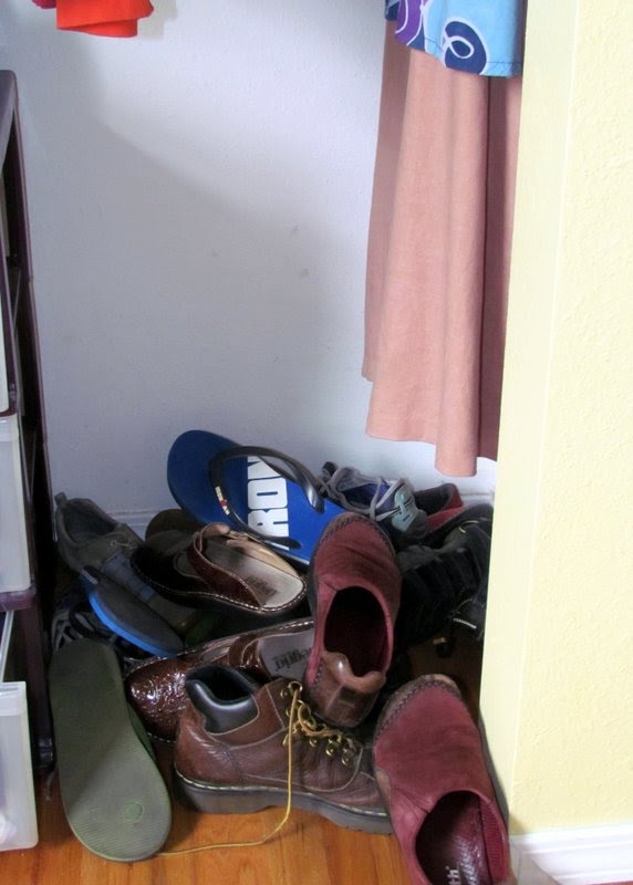 The Peaceful Axolotl: Pallet Shoe Tree