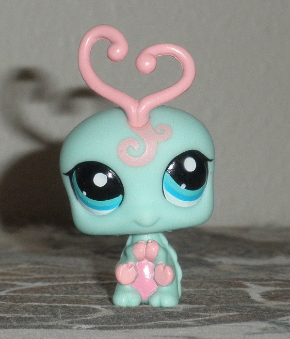 Collectomania: LPS Love Bugs