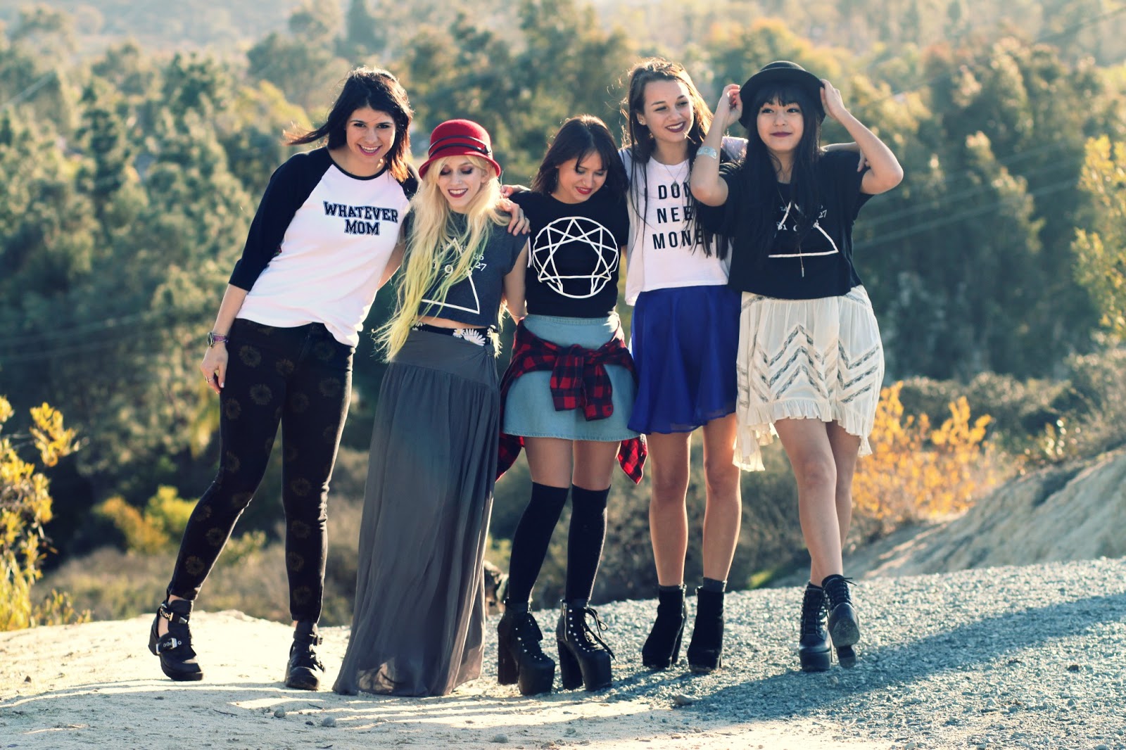 NIN3 GIRLS: ♡ Love between friends