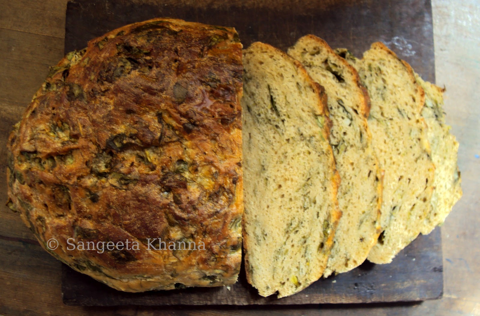 Palak paneer in a bread and some pull apart rolls | and how to make the ...