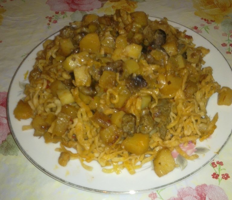 The Art of Uzbek Cuisine: Hamirli dimlama (Stew with home made noodles)