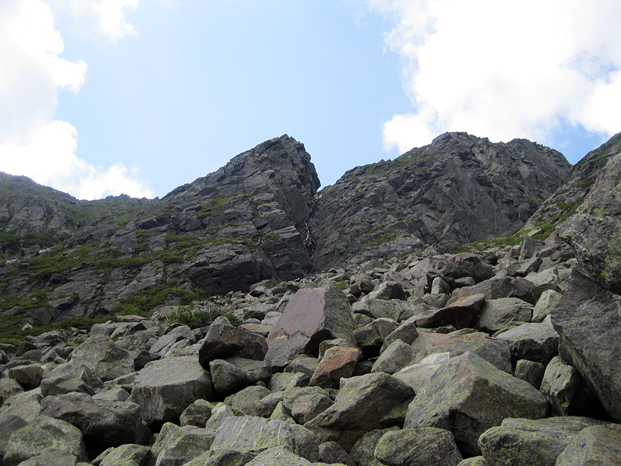 Hiking in the White Mountains: Huntington Ravine Trail
