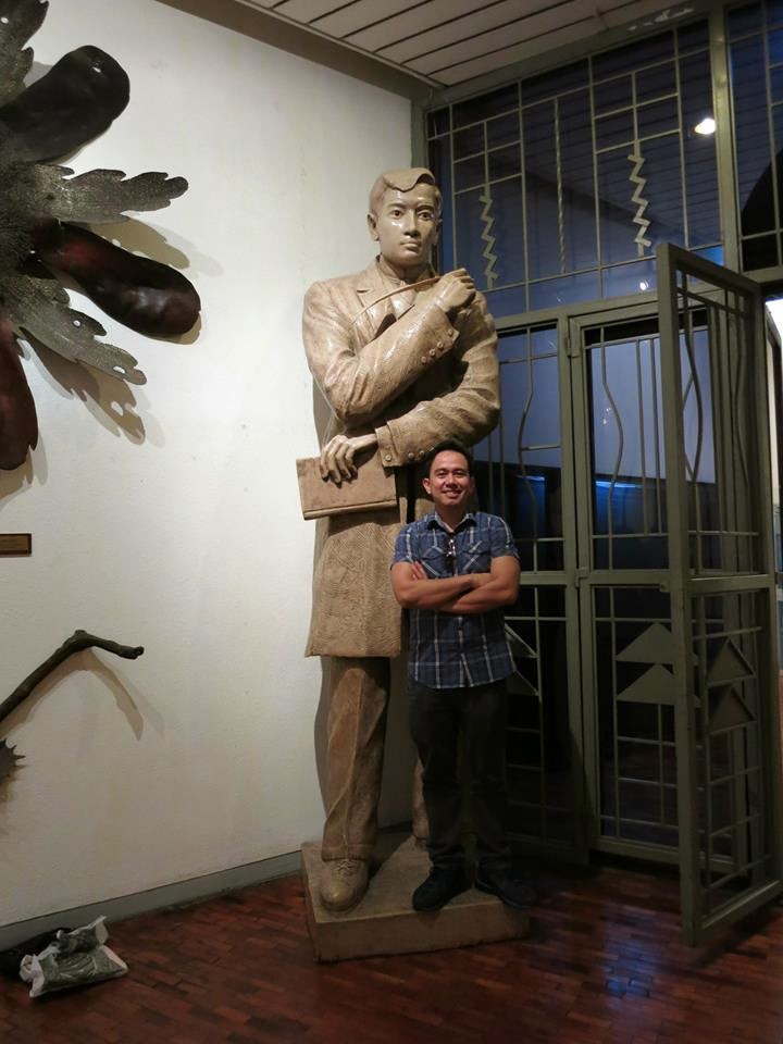 Rizal in GSIS Museum, Pasay City | DR. JOSE RIZAL MONUMENTS