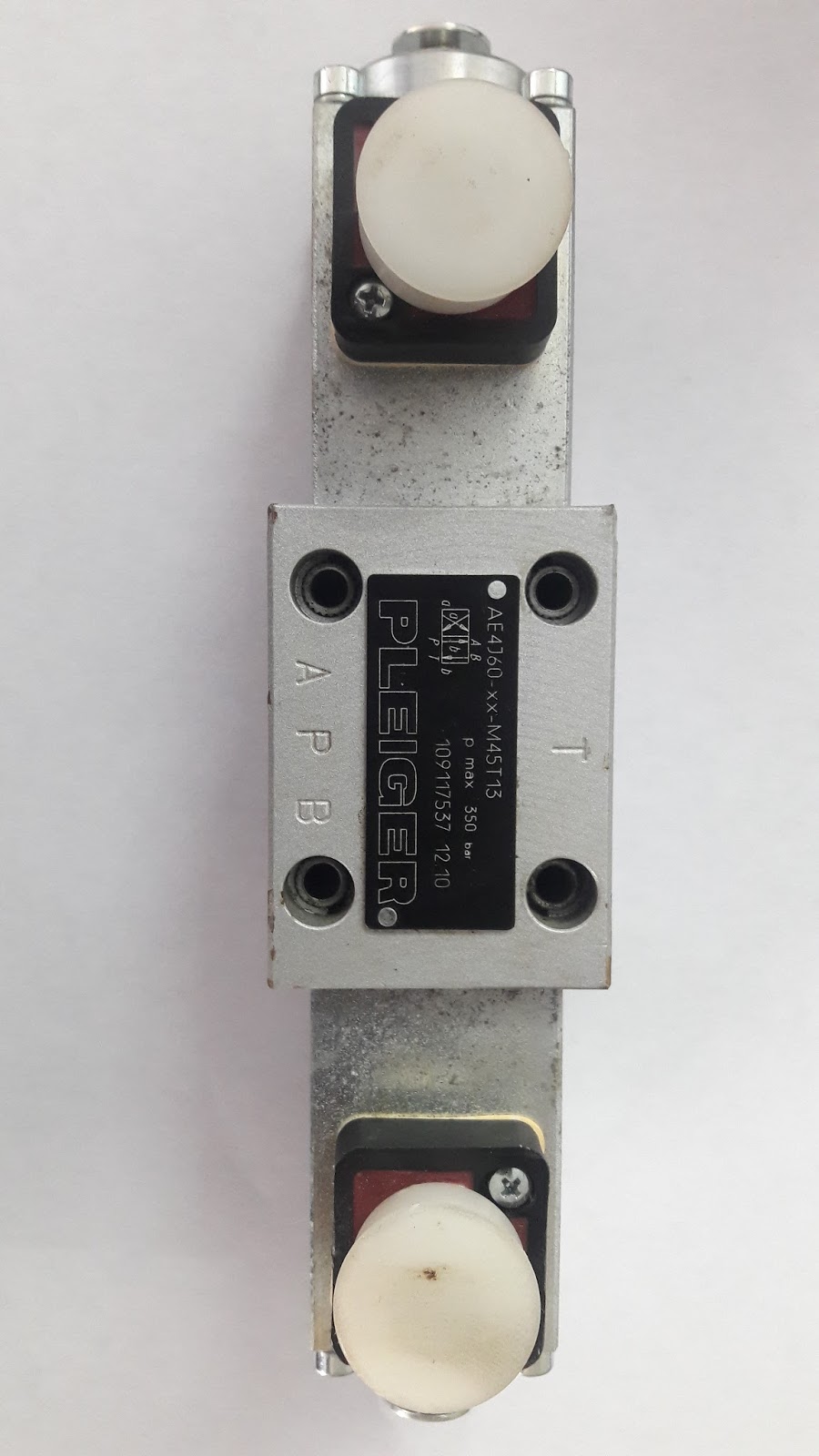 WANDFLUH Hydraulic Valves - PLEIGER Valves - AE4J60-XX--M45T13 in ...