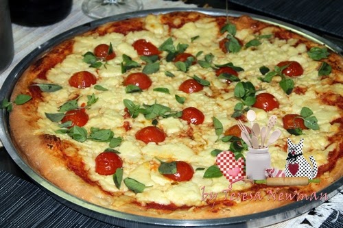 Receita de Pizza Massa Pan - Receitas fáceis por Teresa Newman