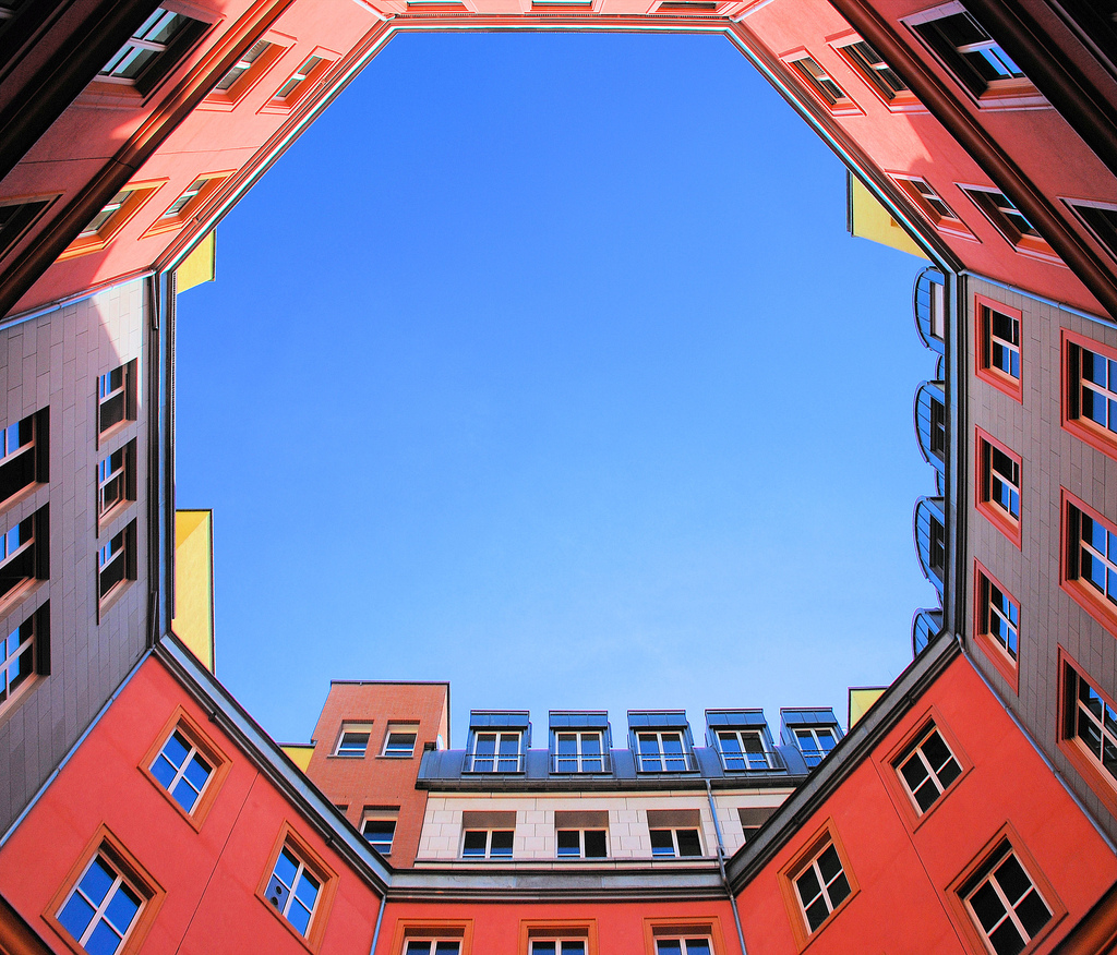 The temples of consumption: ALDO ROSSI