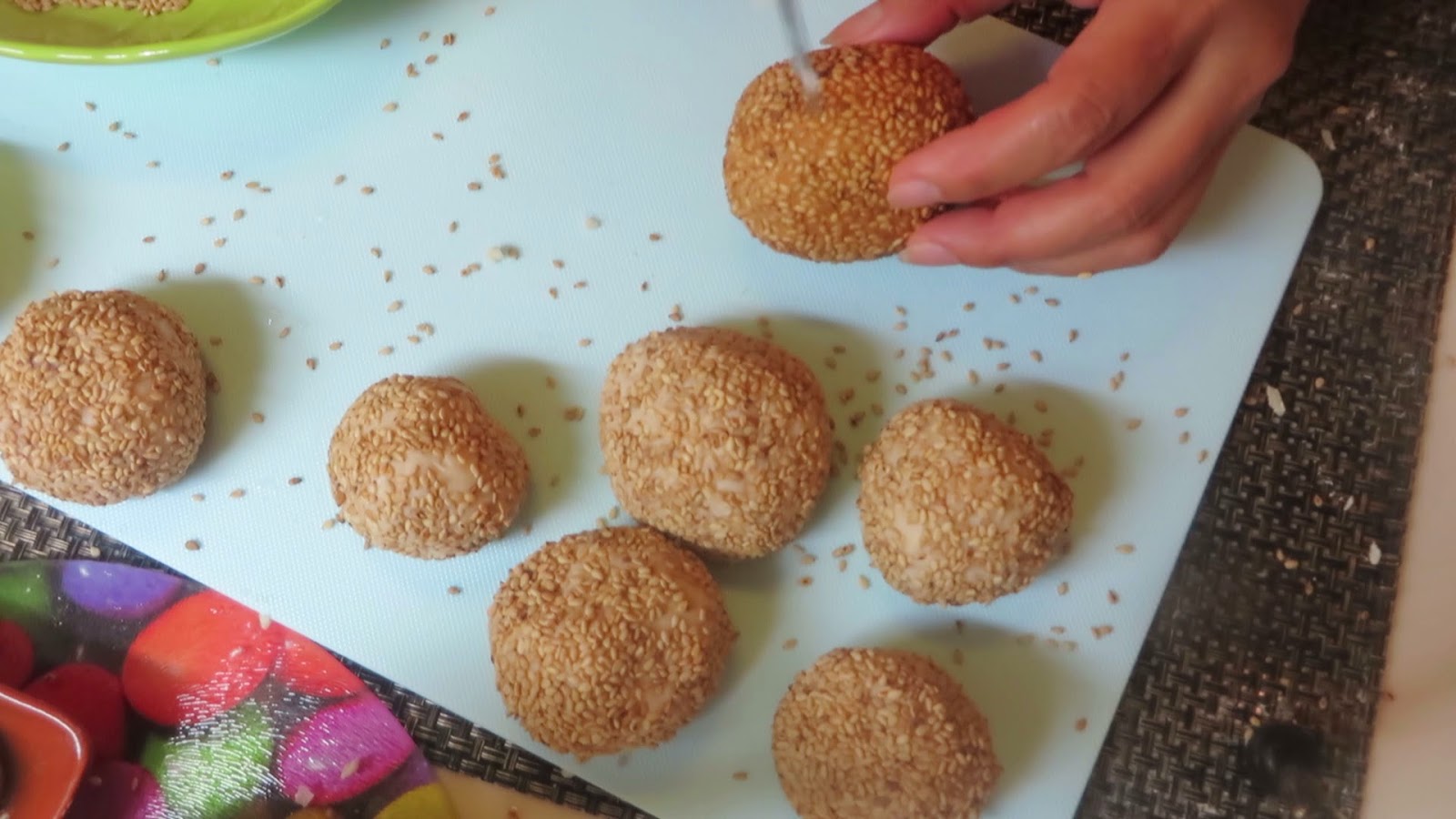 LUWEEH KITCHEN : Sesame Seeds Ball (Pinoy Butse)