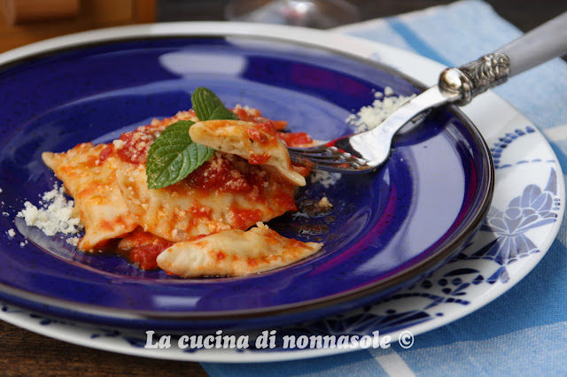 La cucina di Nonna Sole: Culingionis de patata... per quanti modi di ...