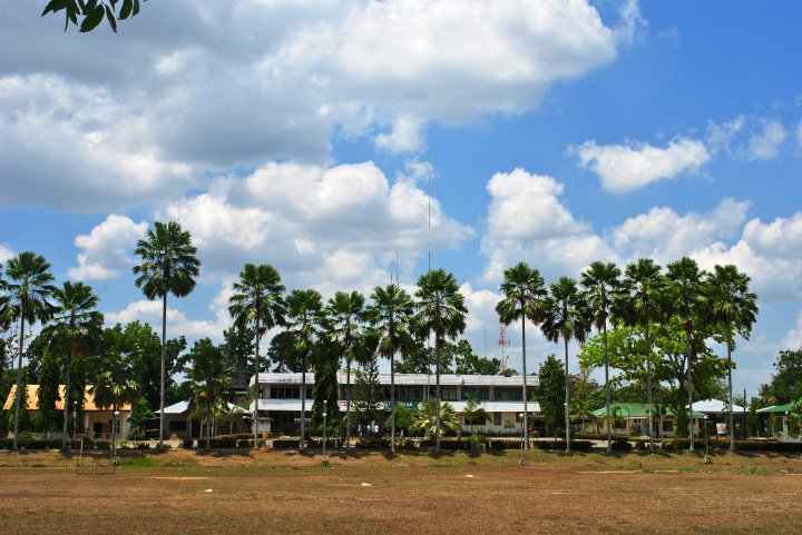 Ocean Breeze: Iloilo City And Province Plazas, Town Squares and Public ...