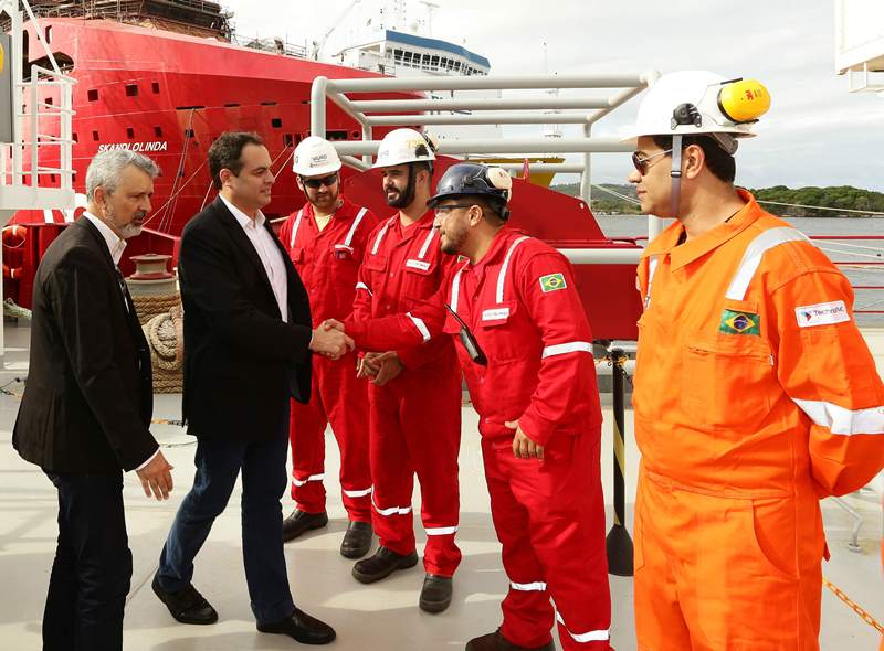 BLOG DO FREDSON PAIVA: SKANDI RECIFE - PERNAMBUCO LANÇA NAVIO DE MAIOR ...
