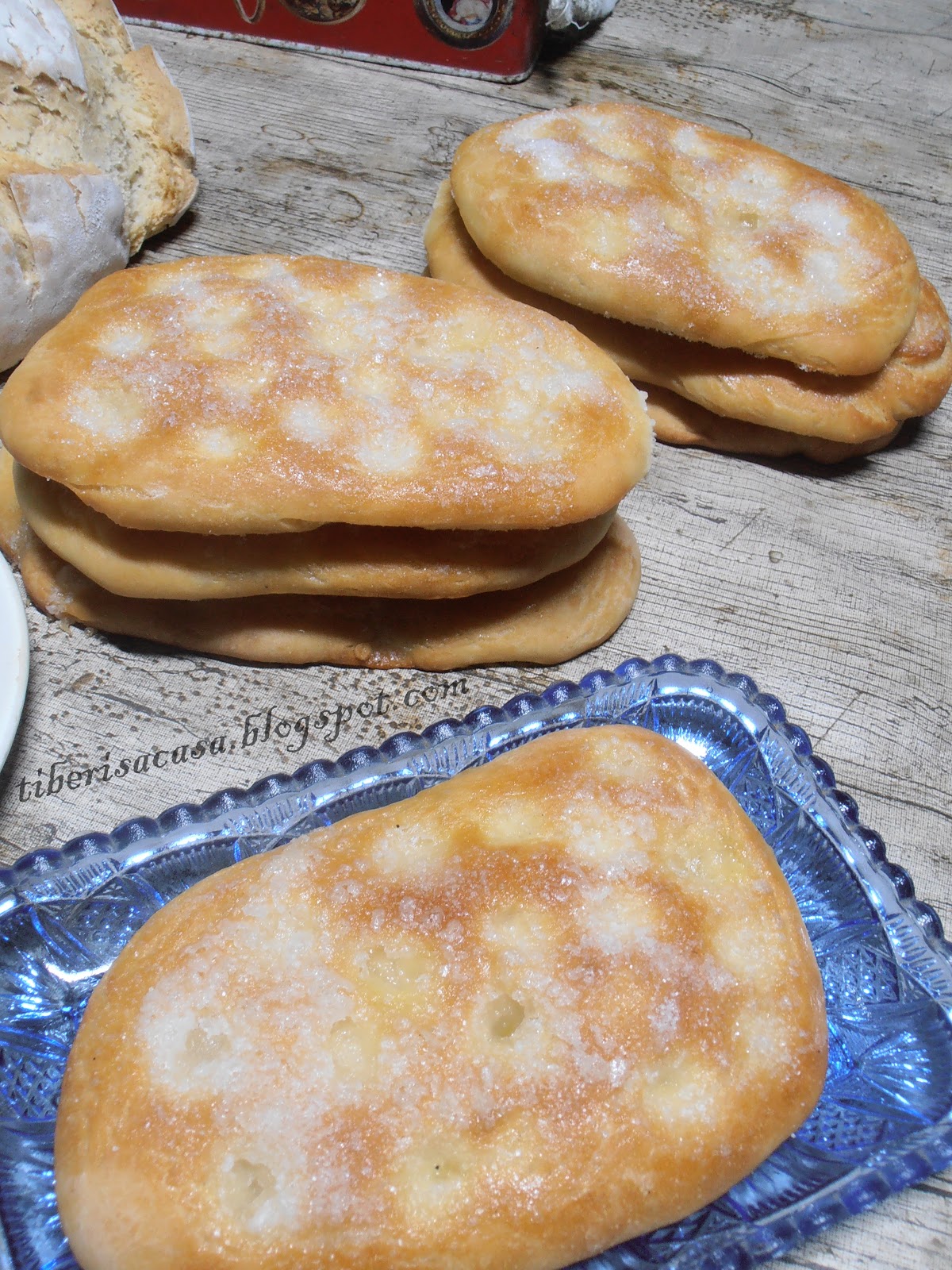 TIBERIS : ~ Coca de pan ~ coca de forner ~ coca amb oli i sucre ~ coca ...