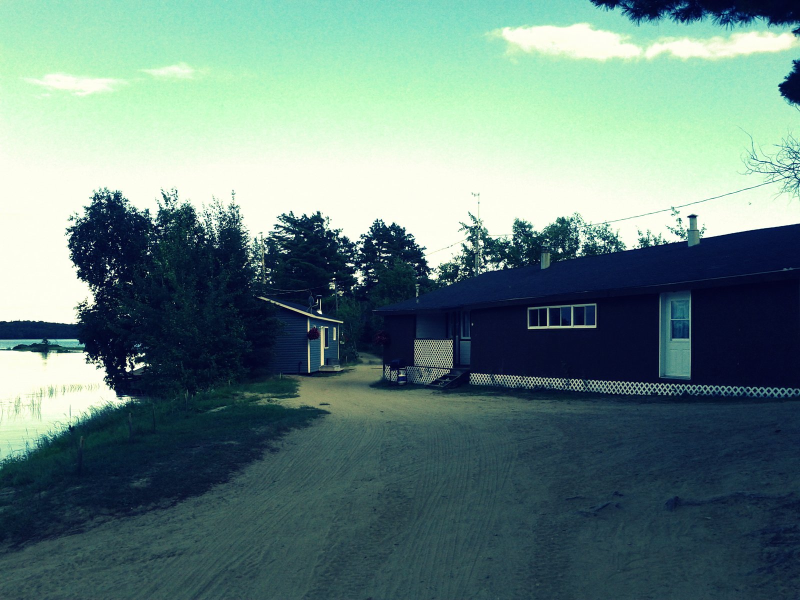 Deer Horn Lodge: Deer Horn Lodge, Cabonga Reservoir, Québec, Canada