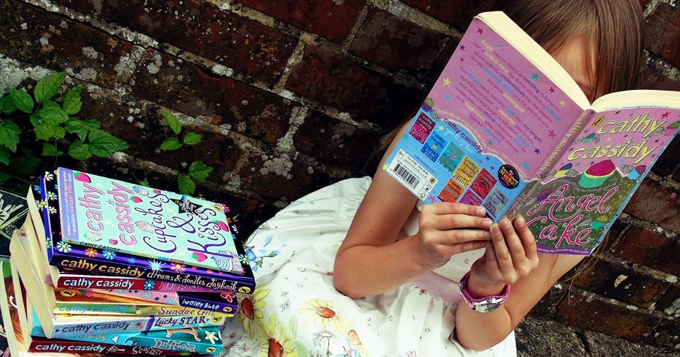 Cathy Cassidy: Dreamcatcher : THE FIRST CC BOOK I EVER READ...