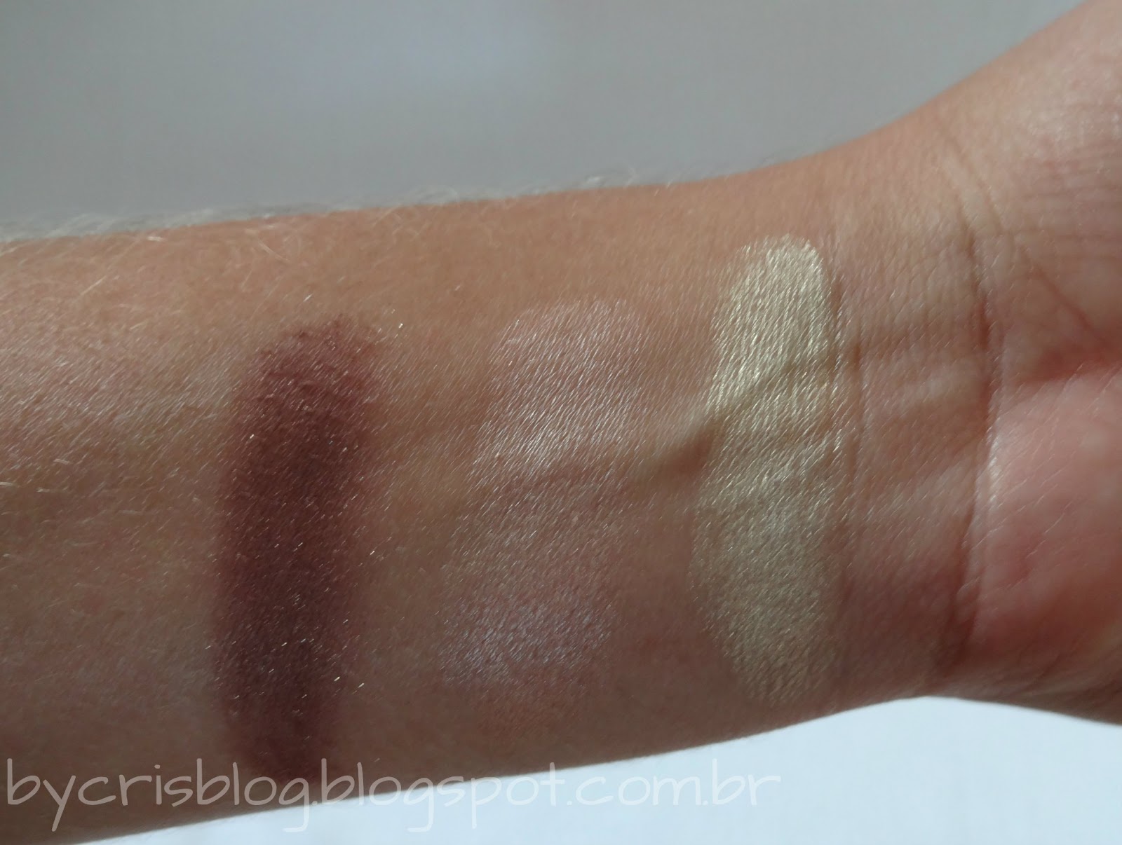 By Cris: Resenha Trio de Sombras Avon Color Trend