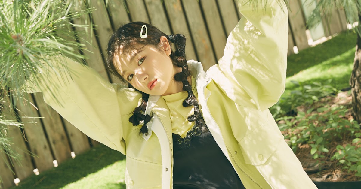 China Entertainment News: Landi Li poses for photo shoot