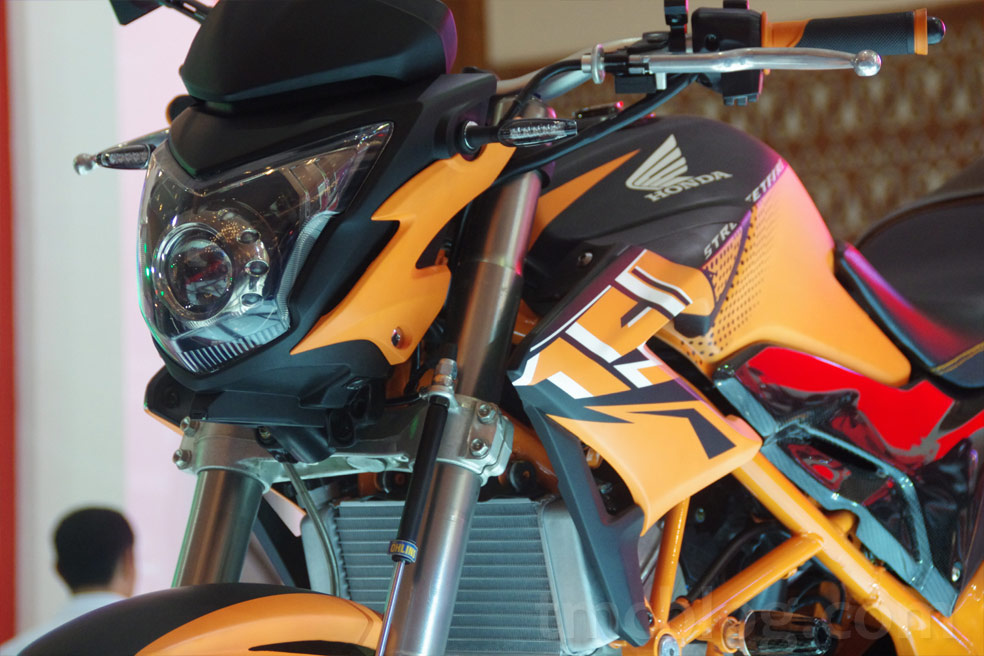 Foto motor honda modifikasi cb150r minimalis full fairing ceper velg ...