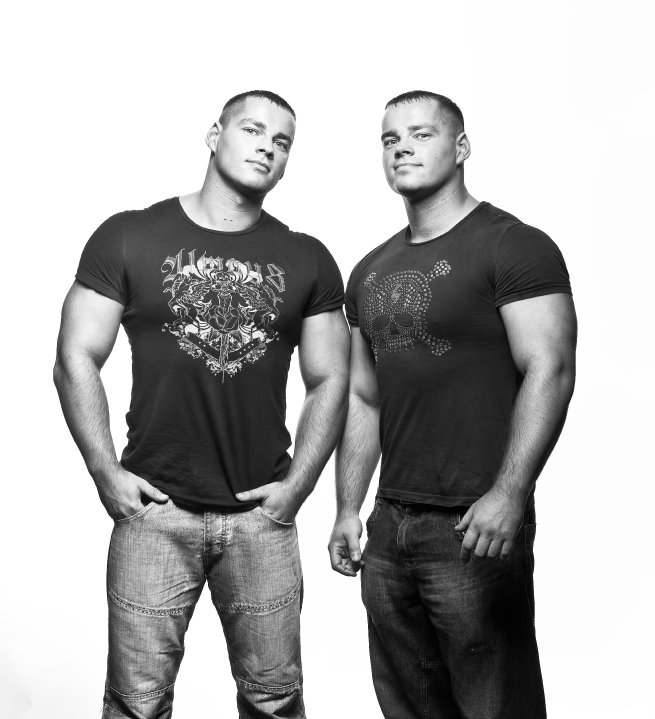 LA PERFECTION FAITE HOMME: ANDREW ROGERS 05