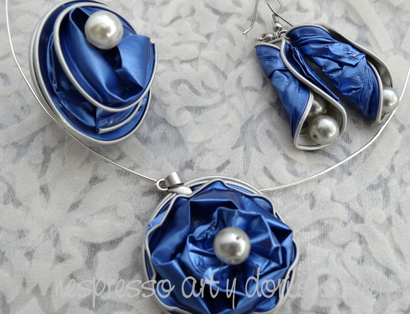 creative swiss world: Nespresso capsules art