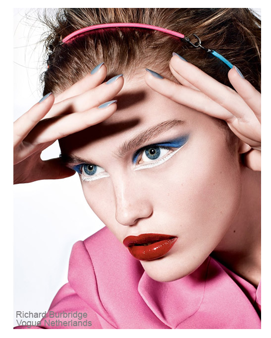 A Model's Secrets: Vinyl Lip - Shine on with the Hottest New Lip