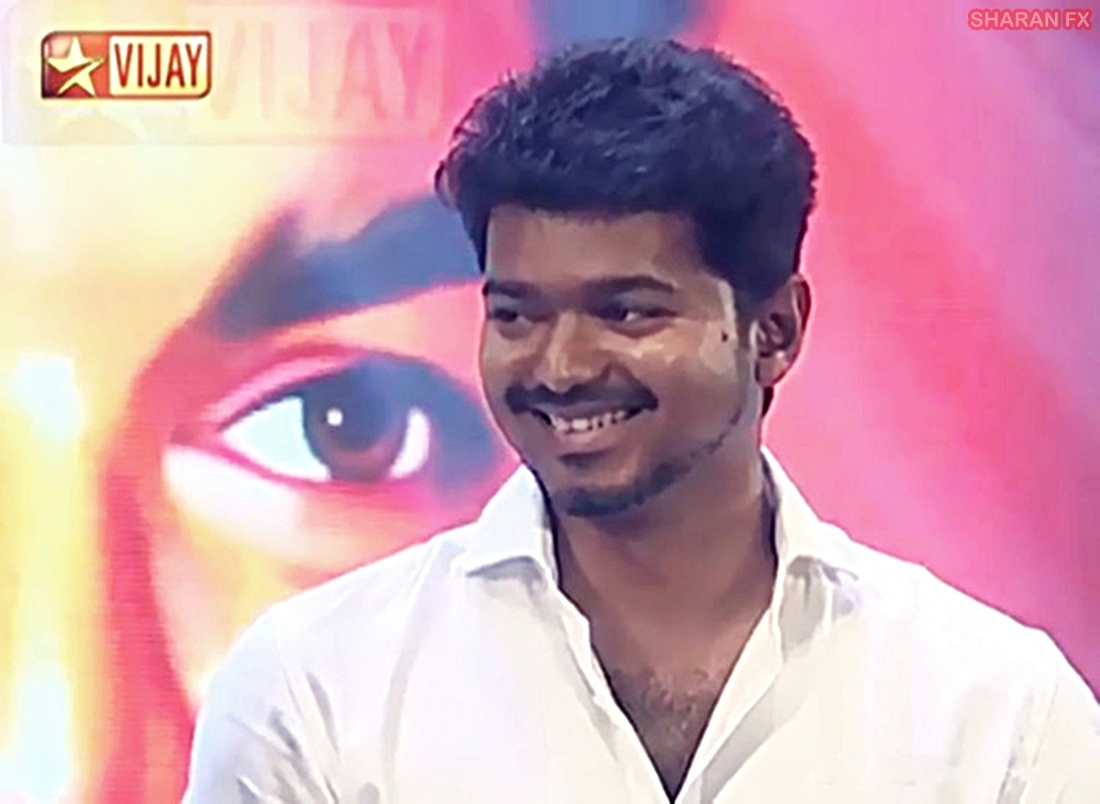 WELCOME TO ILAYATHALAPATHYVIJAYTHEKING.BLOGSPOT.COM: Vijay Cute Smile