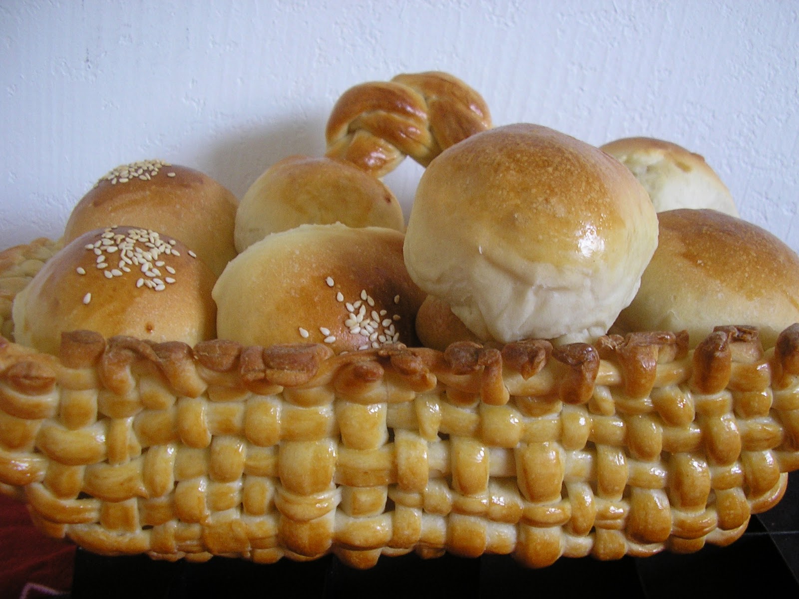 Passion Kneaded: Edible Bread Basket- #BreadBakers