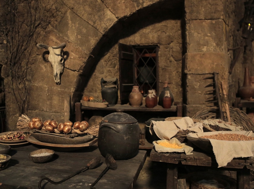 Cena Medieval - Brasil: Deus Salve o Rei: o que achamos da estreia da ...