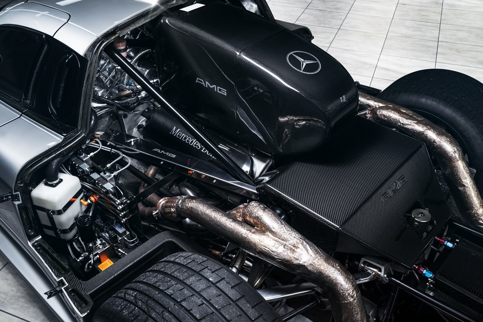 RENNTECH :: NEWS: Mercedes CLK GTR | A True Supercar Unicorn