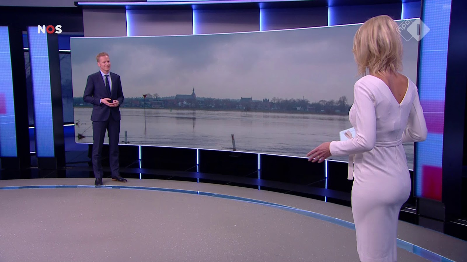 Dionne Stax: De stijl van presentatrice Dionne Stax: 'Op hoge hakken ...