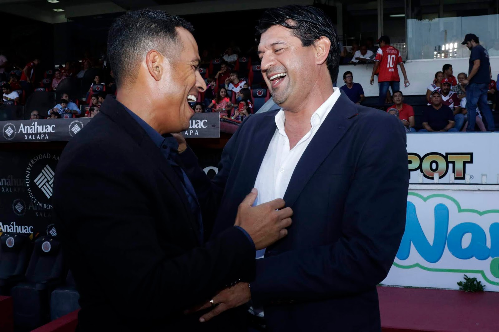 TIBURONES 0-2 CHIVAS || POR FIN GANA - ¡CHIVAS A GANAR!