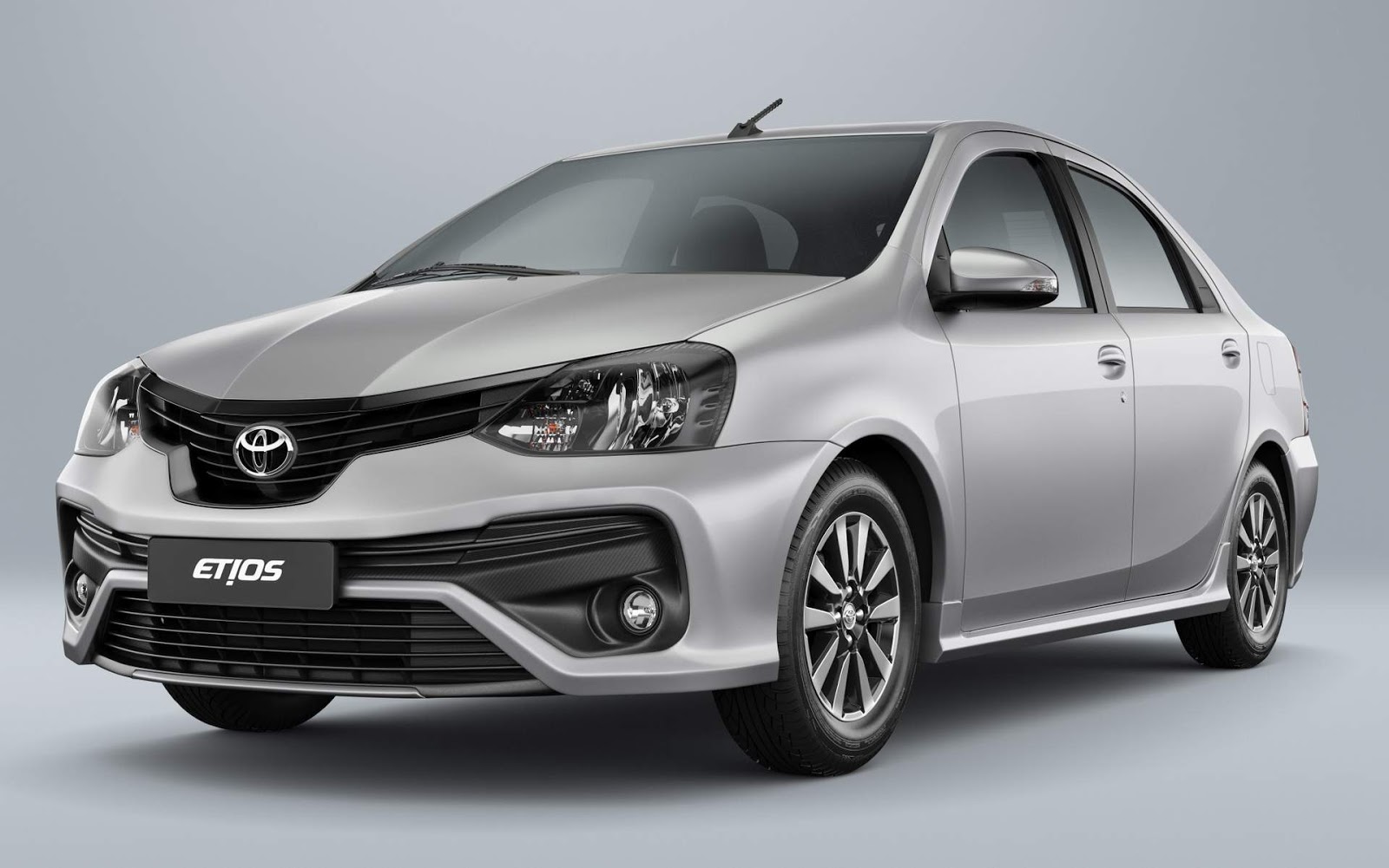 Toyota Etios 2019: preços e especificações - Hatch e Sedã