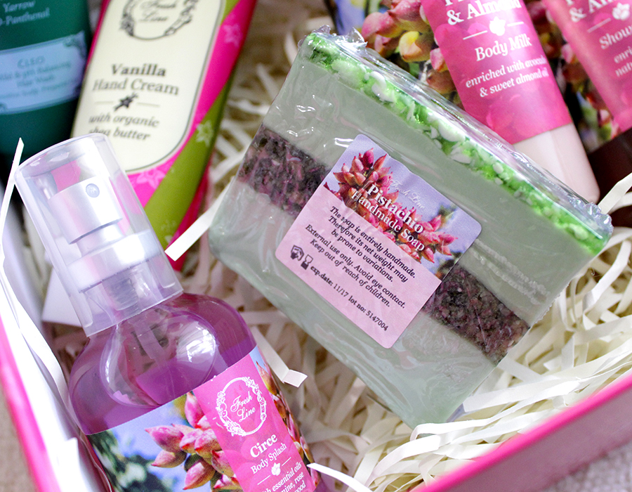 Carousel Coral: GIVEAWAY: Fresh Line Pistachio & Almond Set. (ΕΚΛΕΙΣΕ)