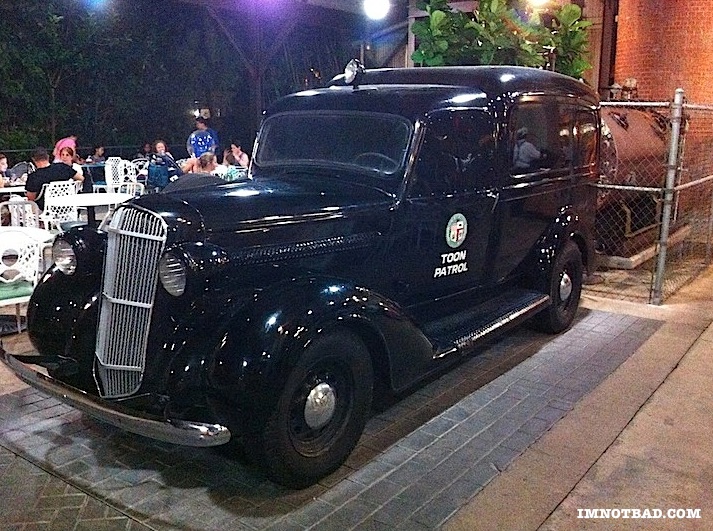 ImNotBad.com - A Jessica Rabbit Site: Visiting The Roger Rabbit Props ...