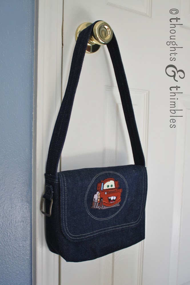 Thoughts and Thimbles: Little Messenger