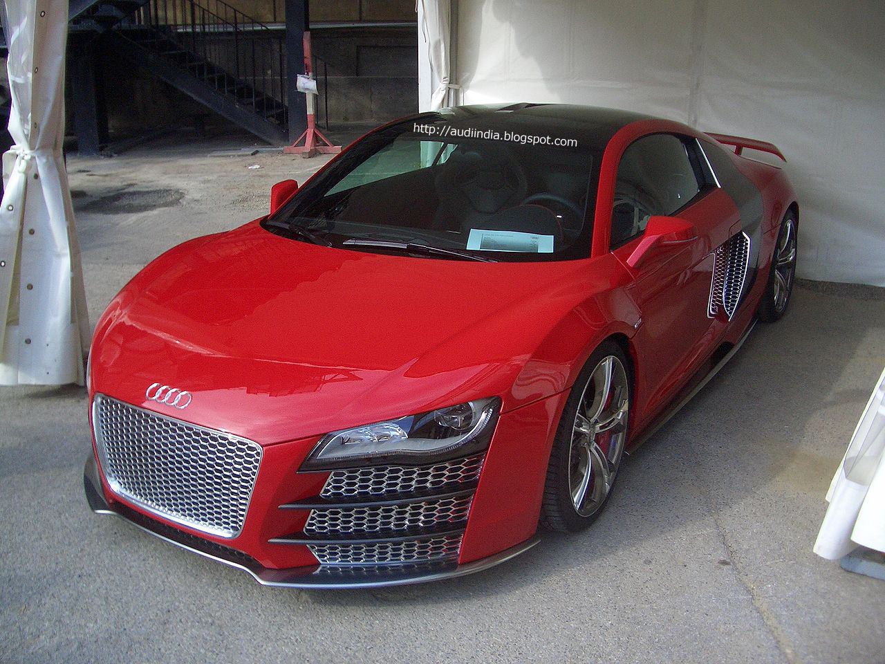 Audi R8 TDI Le Mans (Audi R8 V12 TDI concept) - The Torque Monster ...