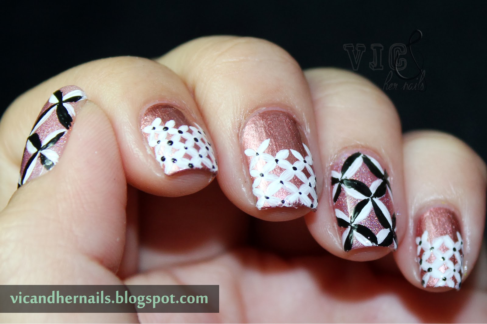 Vic and Her Nails: Crumpet's Nail Tarts 33 DC Day 29 - Favourite Pattern