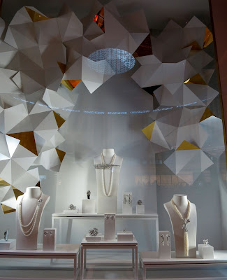 RetailStoreWindows.com: Chanel, Dubai