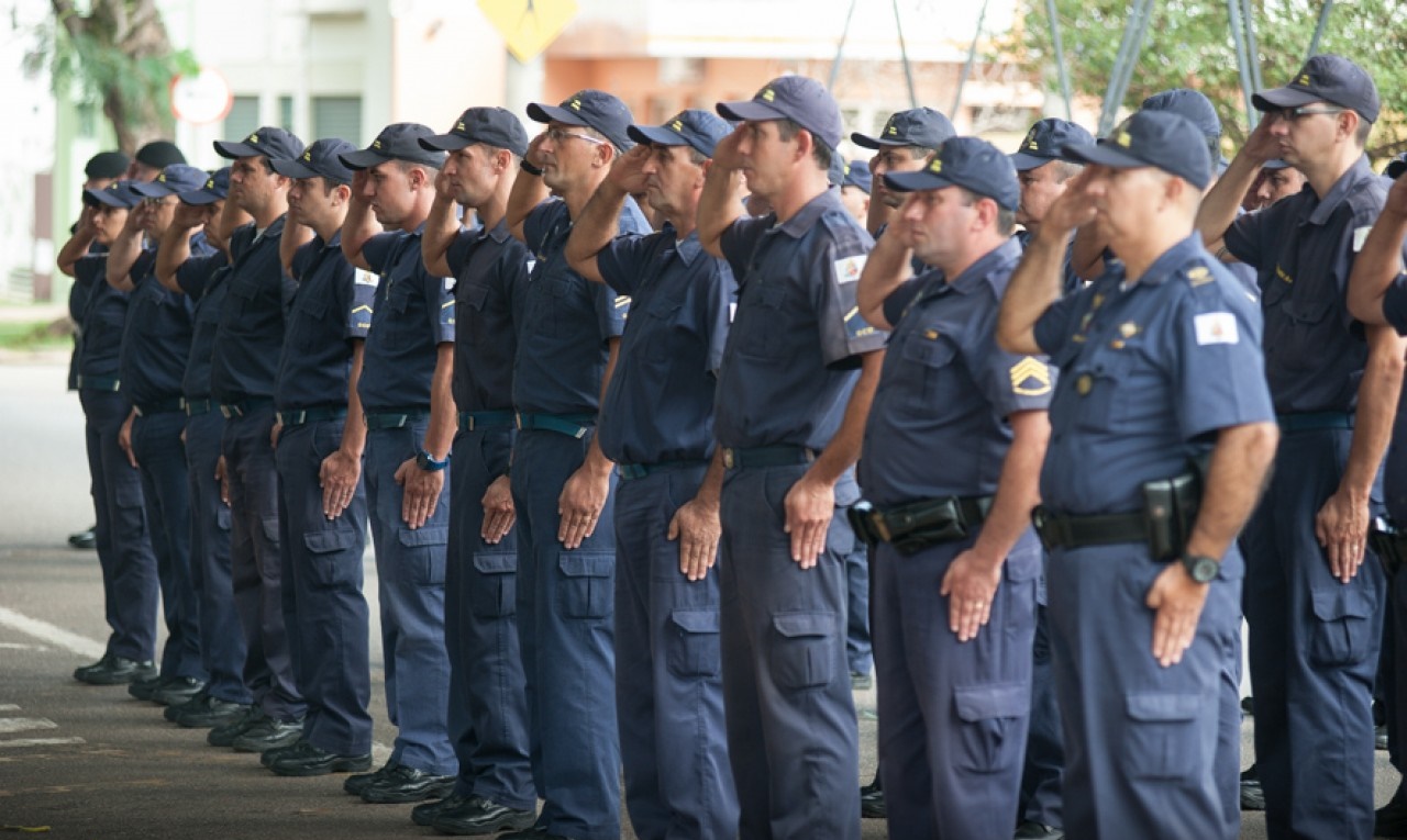 Guarda Civil Municipal de Chapadinha: O fardamento das Guardas Civis ...