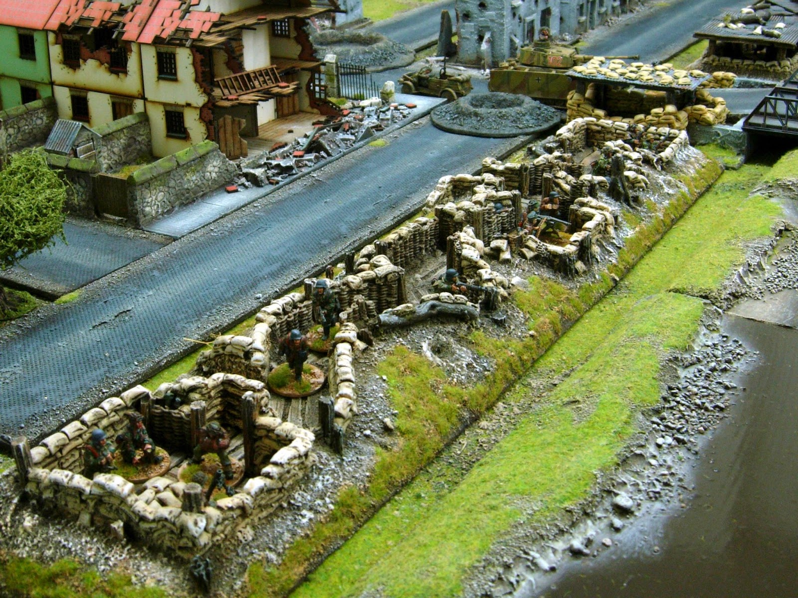 Wargaming with Silver Whistle: MAKING SLIT TRENCHES (CoC) & LONG TRENCHES