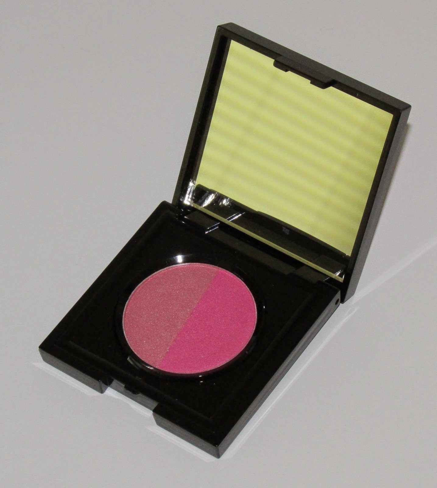 Makeup & Mutts: Fake Bake Cosmetics Review