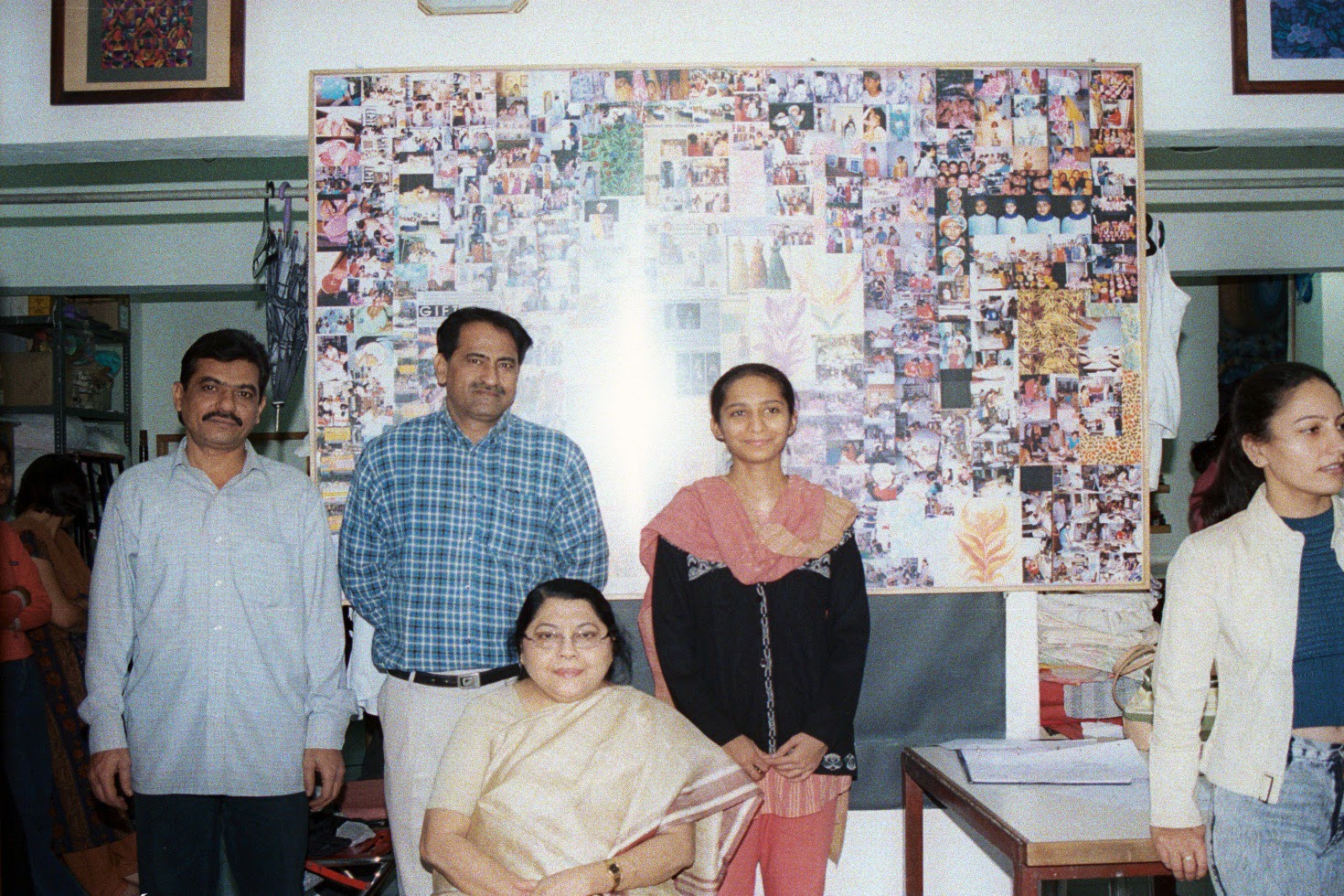 MAYOR OF AHMEDABAD "Legacy of late Aneesa Begum Mirza" show held in ...