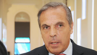 Sapag no tiene bonos, pero sumó otro crédito - Piedra OnLine