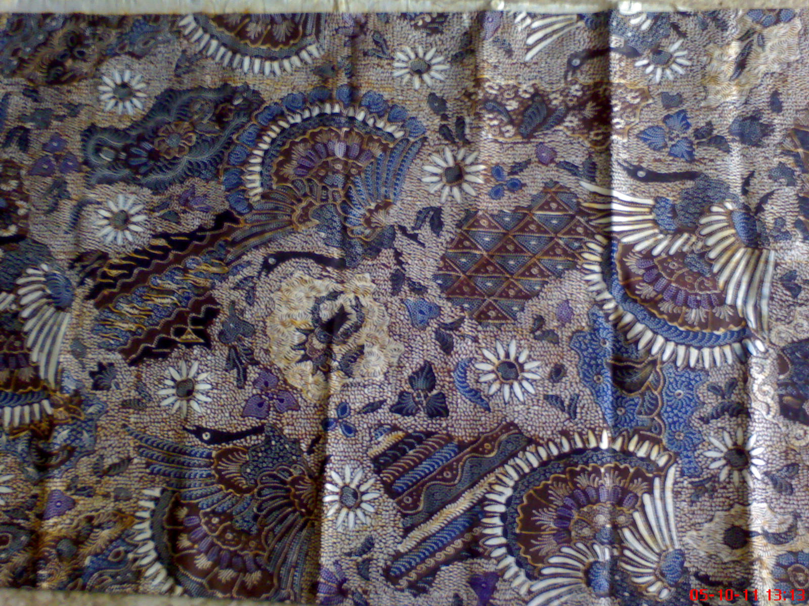 DUNIA BATIK INDONESIA : BATIK KHAS TULUNGAGUNG JAWA TIMUR